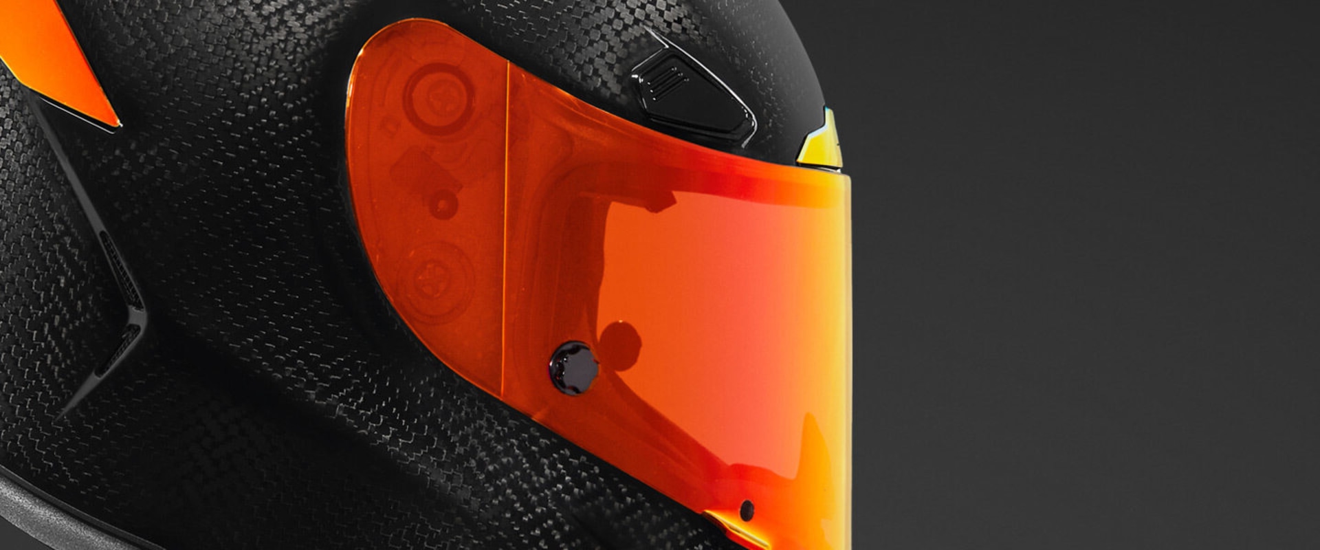 Exploring the World of Custom Carbon Fiber Motorcycle Helmets